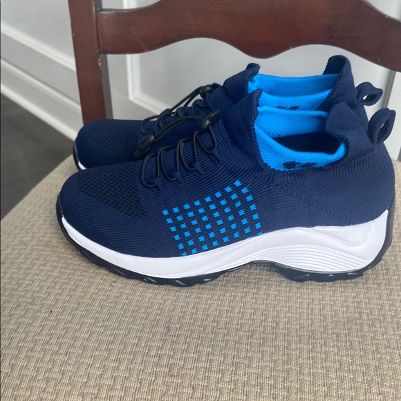 Comfort Wear | Shoes | Nwt Ortho Stretch Cushion Sneakers | Poshmark